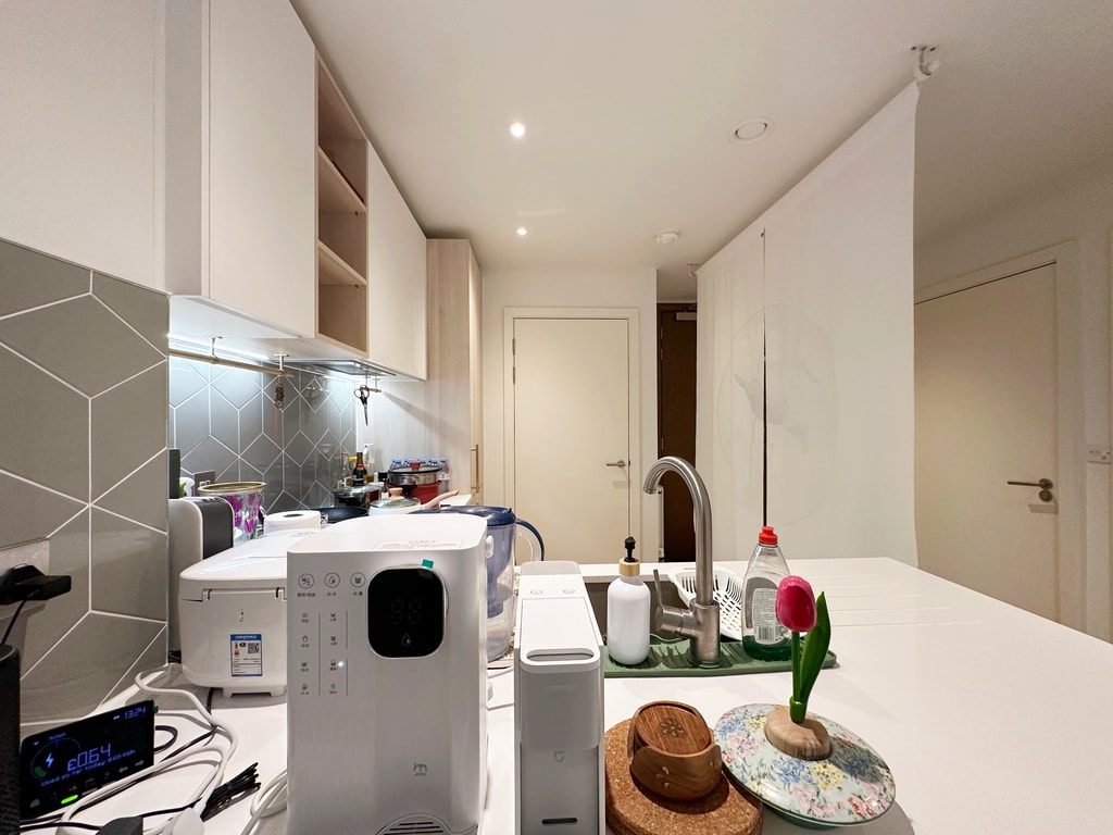 Studio to rent on Mary Neuner Road, London | Scraye